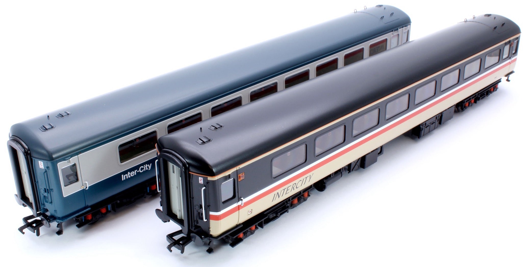 🚞 New Bachmann OO Gauge Mk2F Coaches In Stock Now – Rails