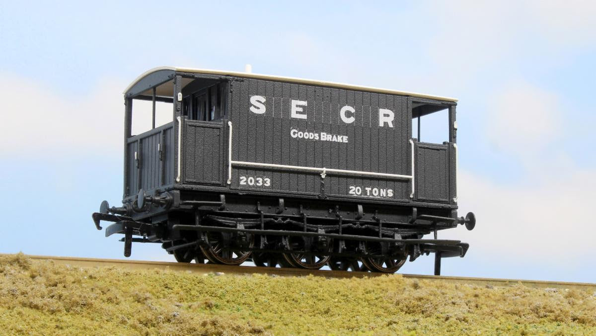 Rapido 6 Wheel SECR Brake Van – Rails of Sheffield