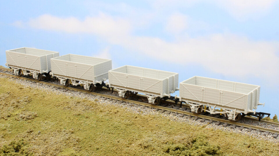 Rapido Trains UK 967415 GNR 12T 7 Plank Loco Coal Wagon (LNER Code 4150 ...