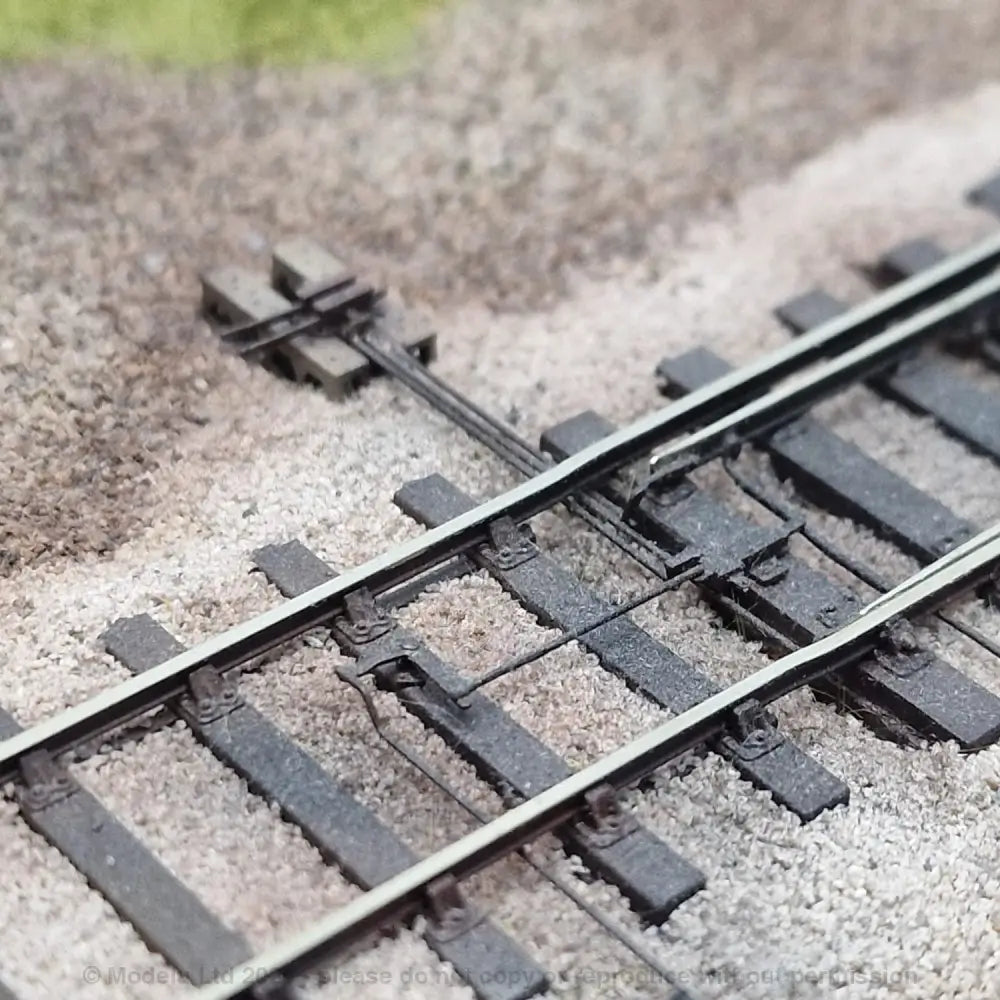 Modelu 2131-043 O Gauge Lineside Details - BR Mk2 FPL Point – Rails