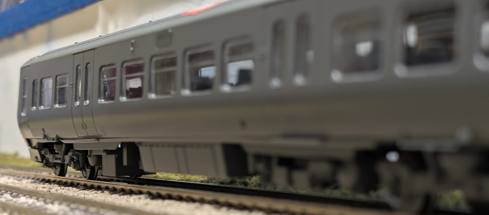 Dapol 4D-323-004S Class 323 First North Western “Barbie” with – Rails