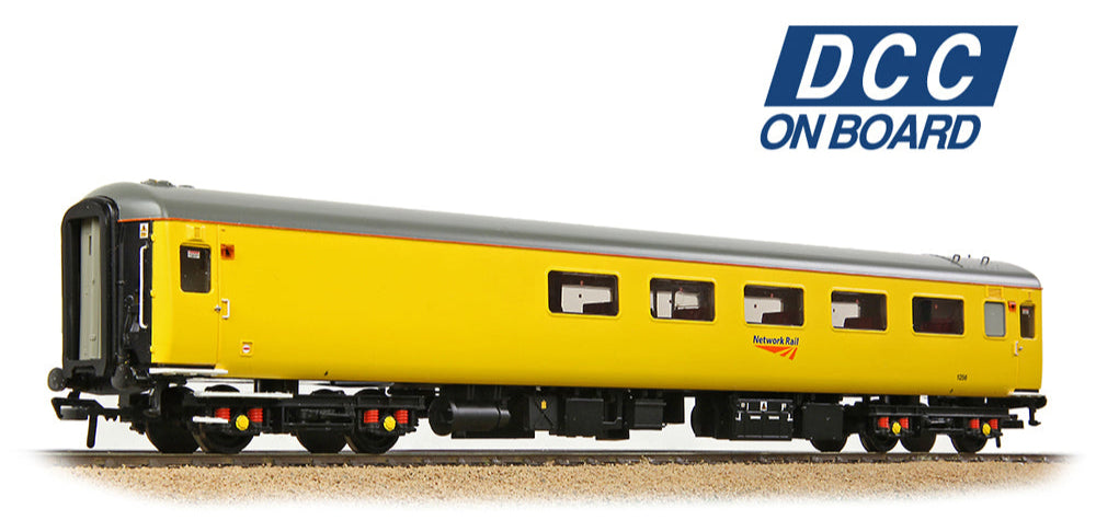 Bachmann 39-689DC BR Mk2F ex-RFB Staff Coach Network Rail – Rails