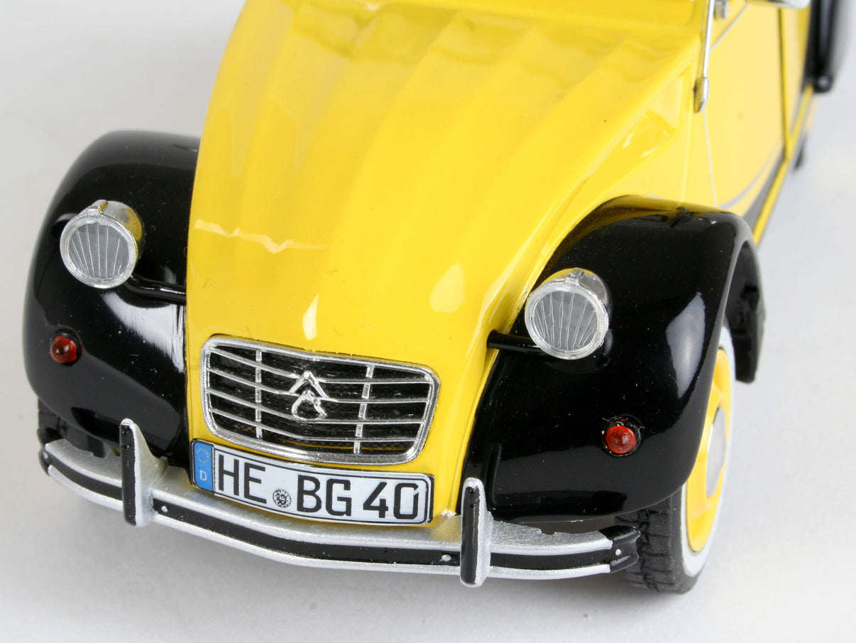 Revell 07095 Citroen 2CV Charleston (1:24 Scale) Model Kit – Rails