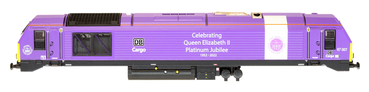 Dapol 2D-010-016 Class 67 DB Cargo 'Celebrating Queen Elizabeth II ...