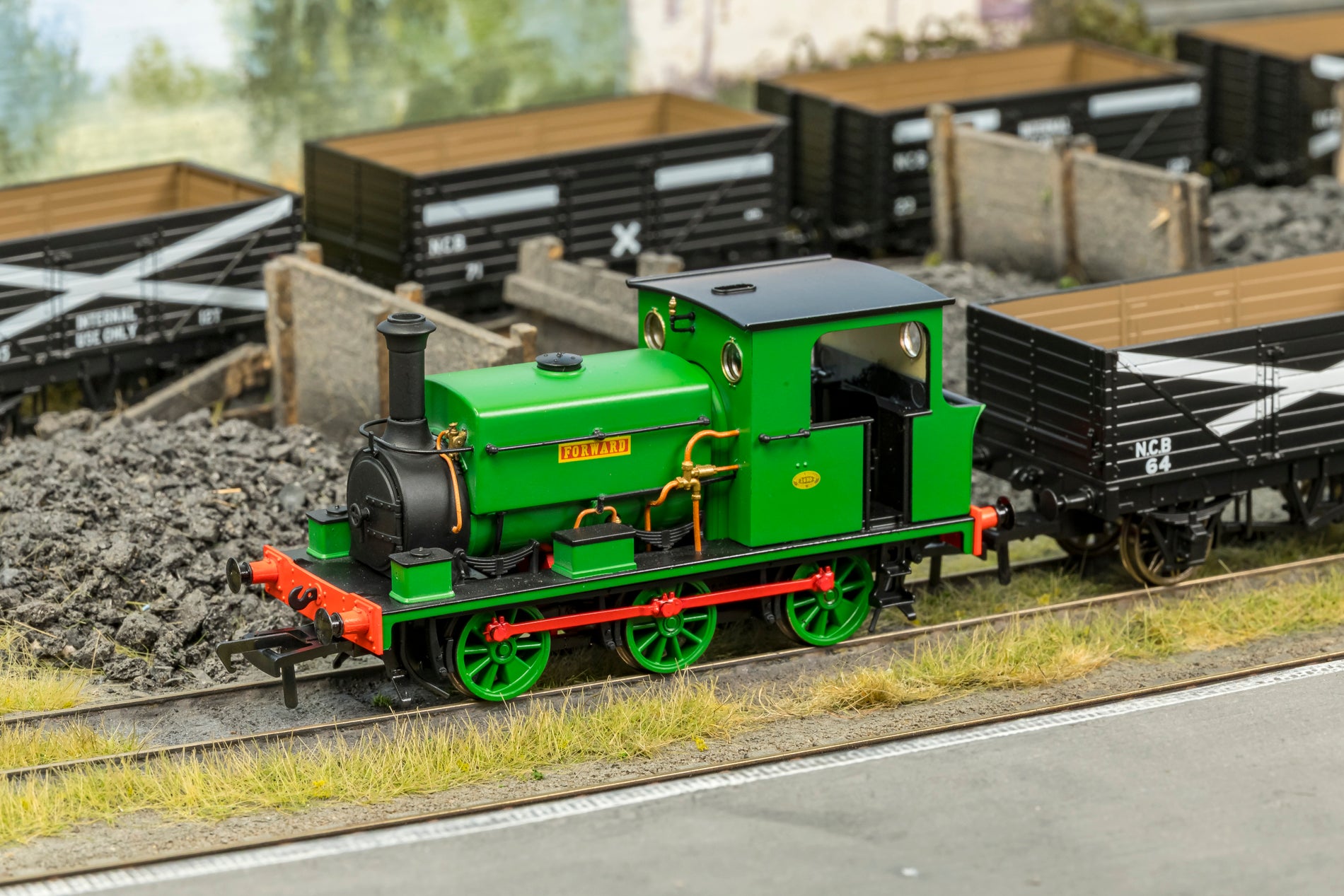 Rapido Trains UK 960506 Manning Wardle L Class – Rails