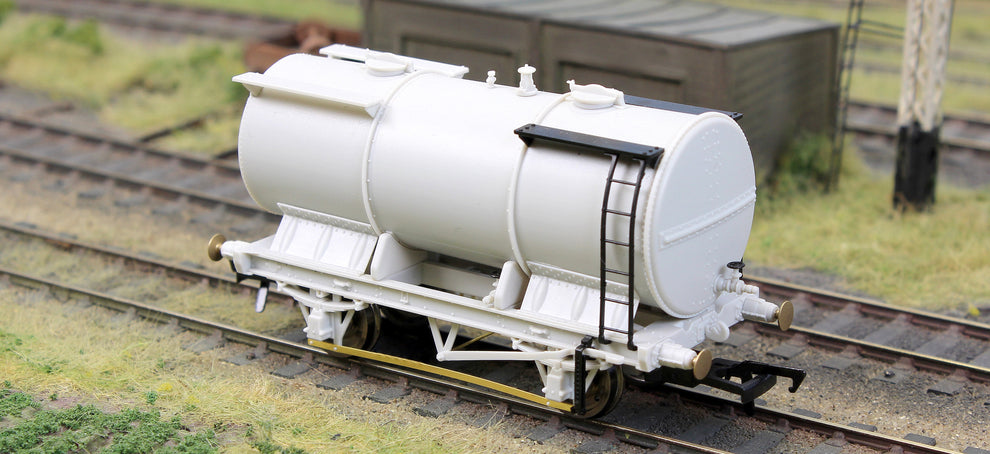 Rapido Trains UK 981010 Chemical Tank Wagon - Longmoor – Rails