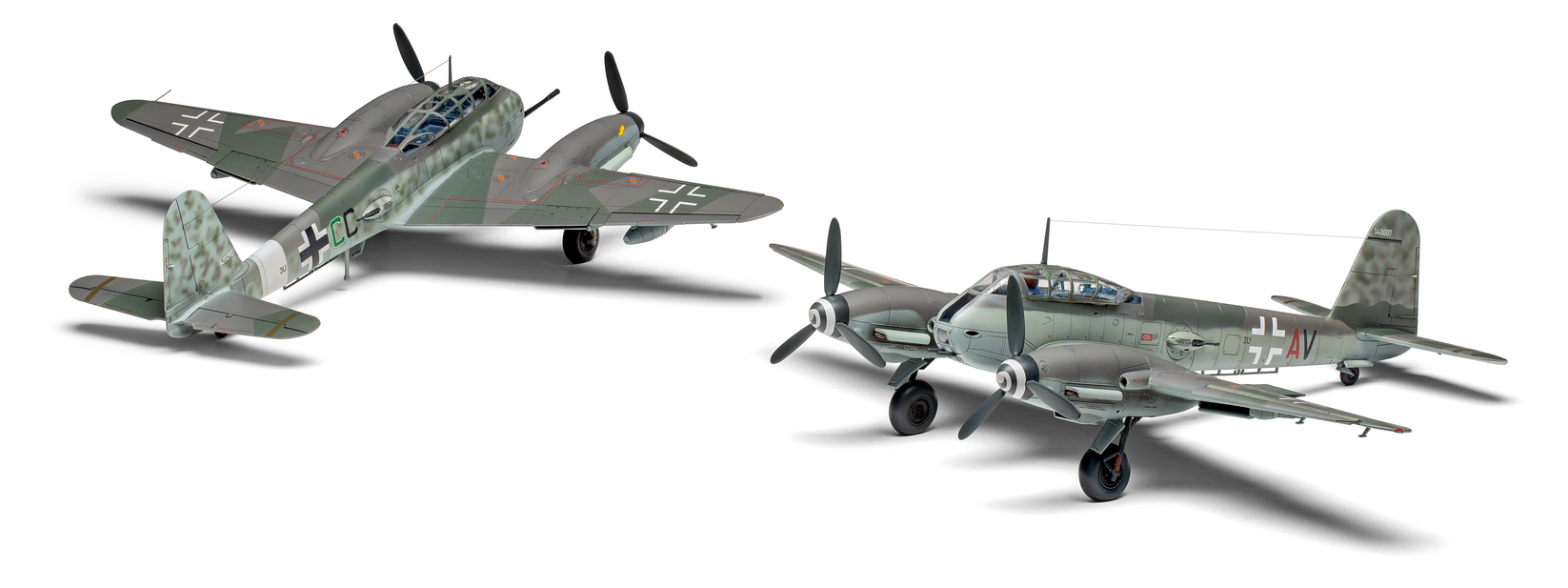 Airfix A04066 Messerschmitt Me410A-1/U2 & U4 Model Kit – Rails