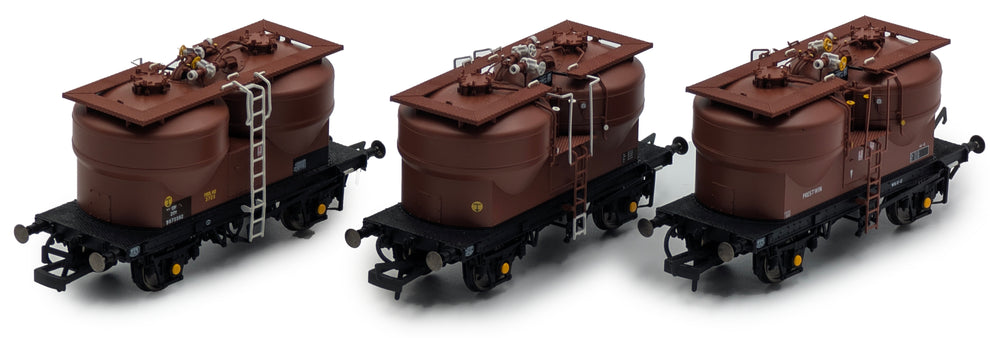 Clark Railworks C3042A Set of 3 Prestwin Silo Wagons in BR – Rails