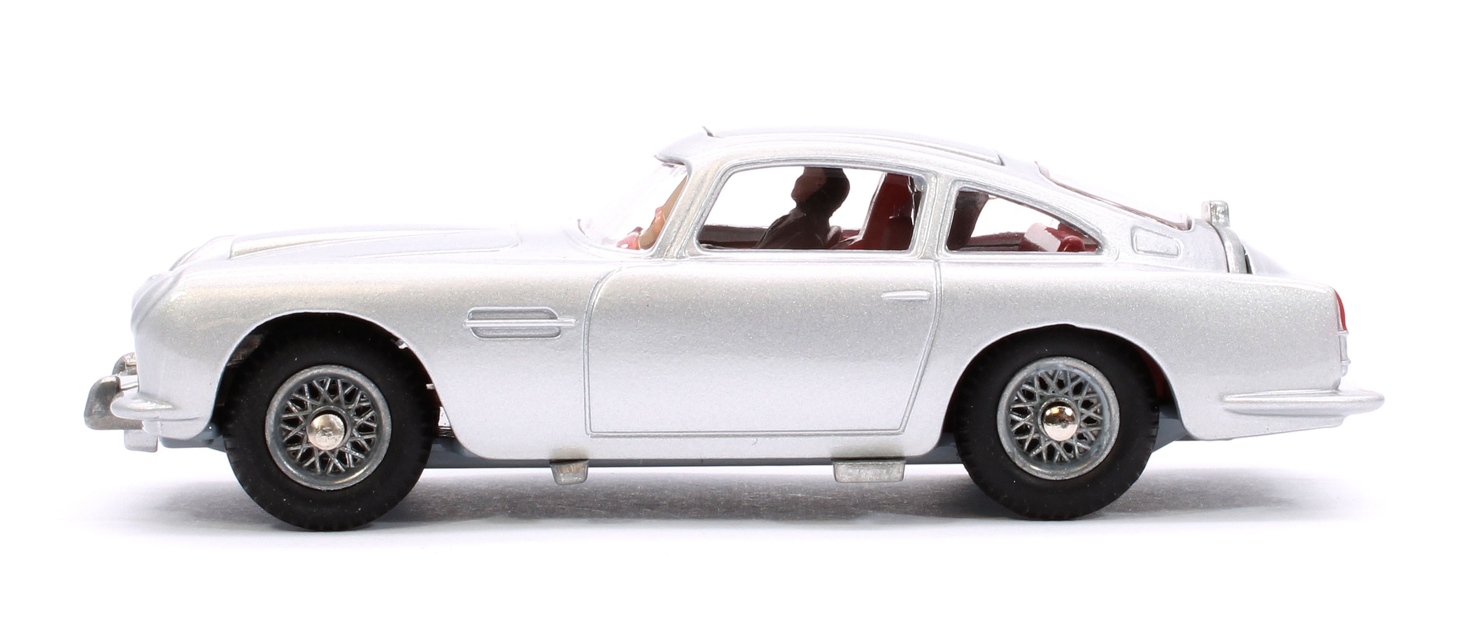 Corgi James Bond Aston Martin DB5 – Silver – Rails of Sheffield