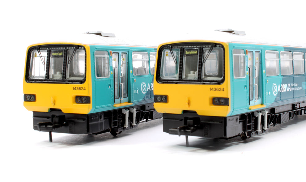 EFE Rail E83023 Class 143 2-Car DMU 143624 Arriva Trains – Rails