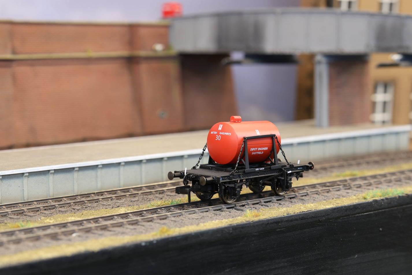 Clark Railworks C3024 British Railways Eastfield Demountable – Rails