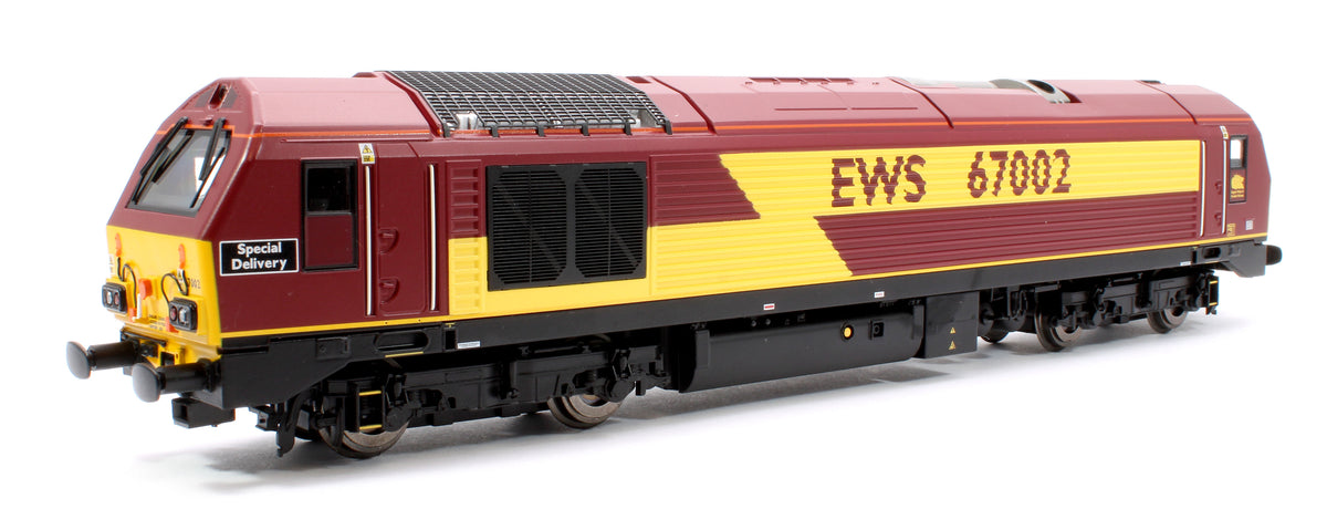 Hornby R30251 Class 67 67002 'Special Delivery' Business EWS Train Pack ...
