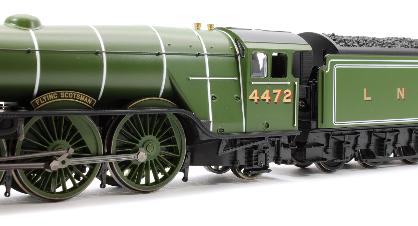 Hornby RailRoad Flying Scotsman Train Set – Rails of Sheffield