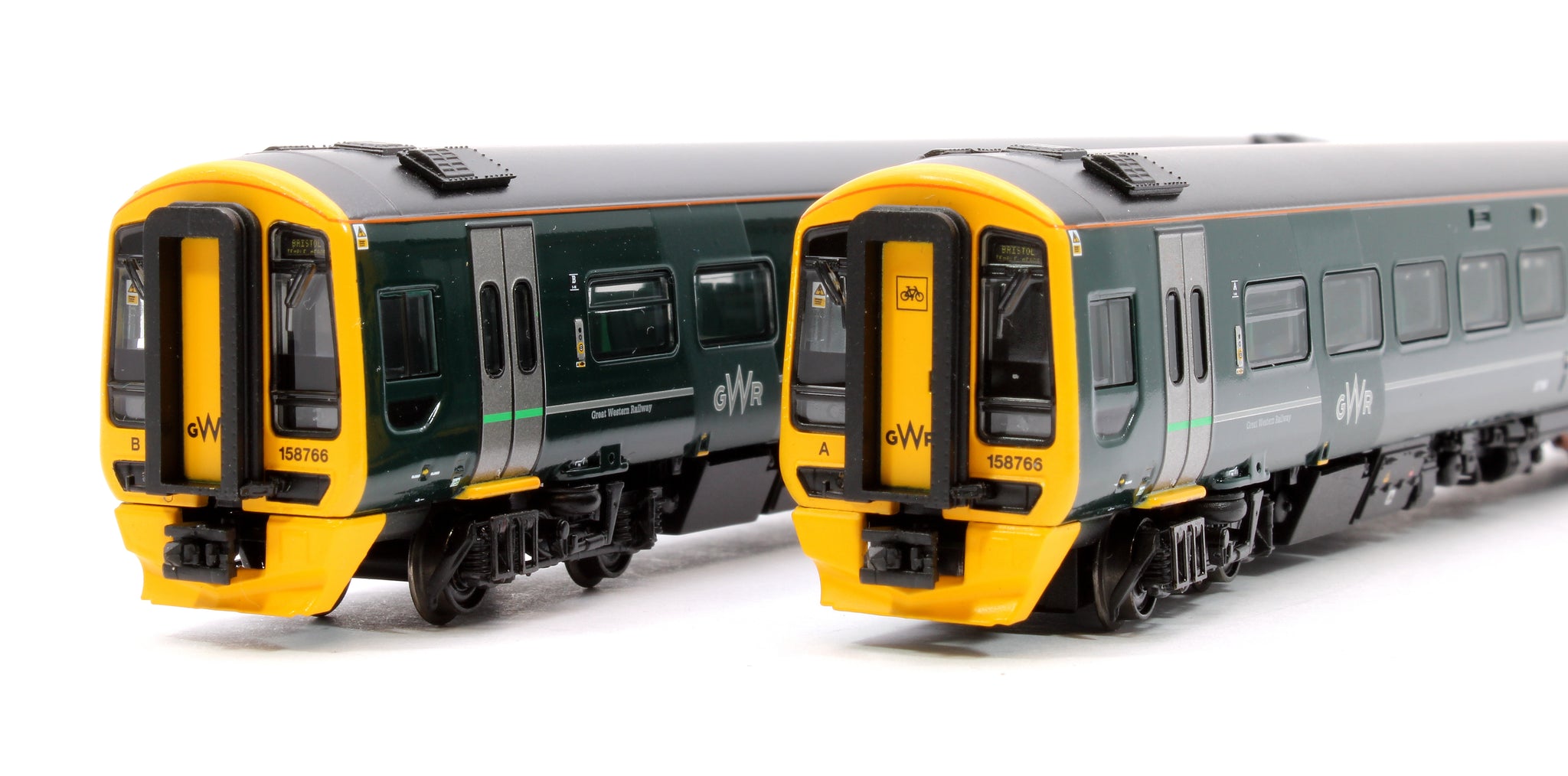 Graham Farish 371-857 Class 158 2-Car DMU 158766 GWR Green (FirstGroup ...