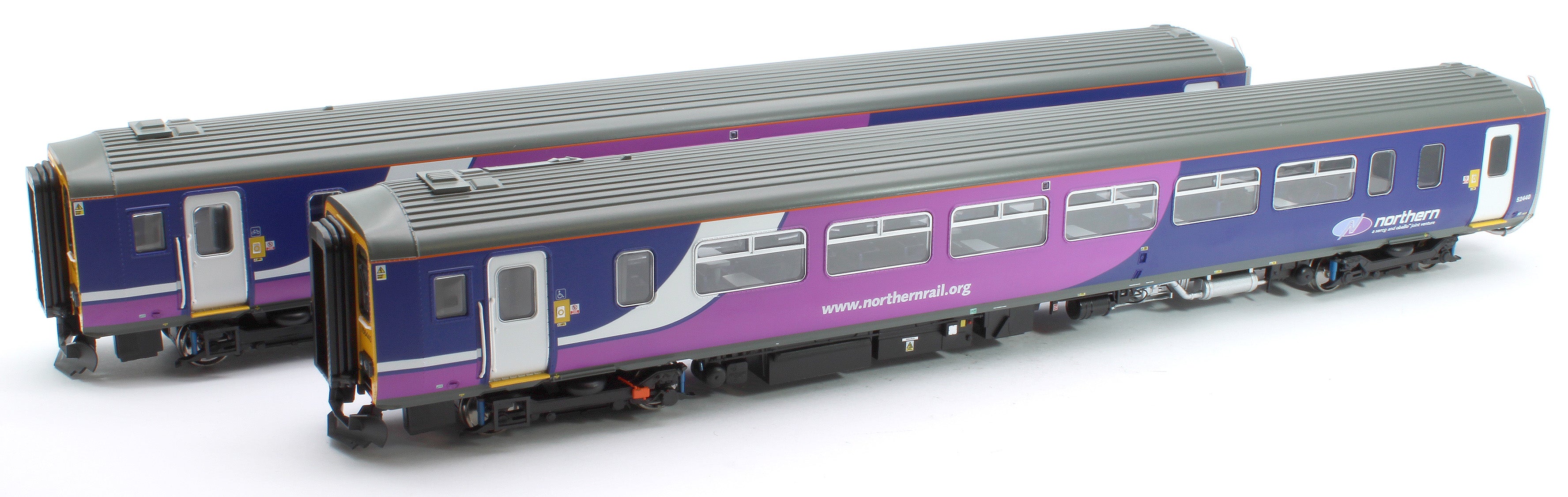 Realtrack RT156-422 Class 156 Northern Midnight Blue Livery 2 – Rails