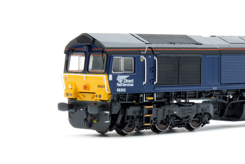 Revolution Trains RT-N66-DRP-303 Class 66 66303 DRS Plain – Rails
