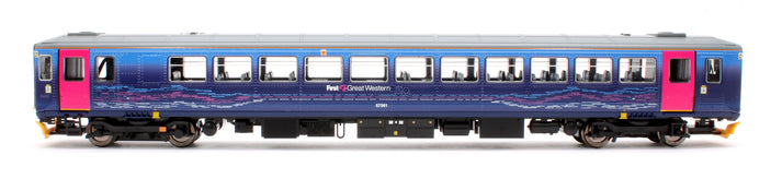 Hornby R30357 Class 153 FGW No. 153361 Diesel Locomotive – Rails