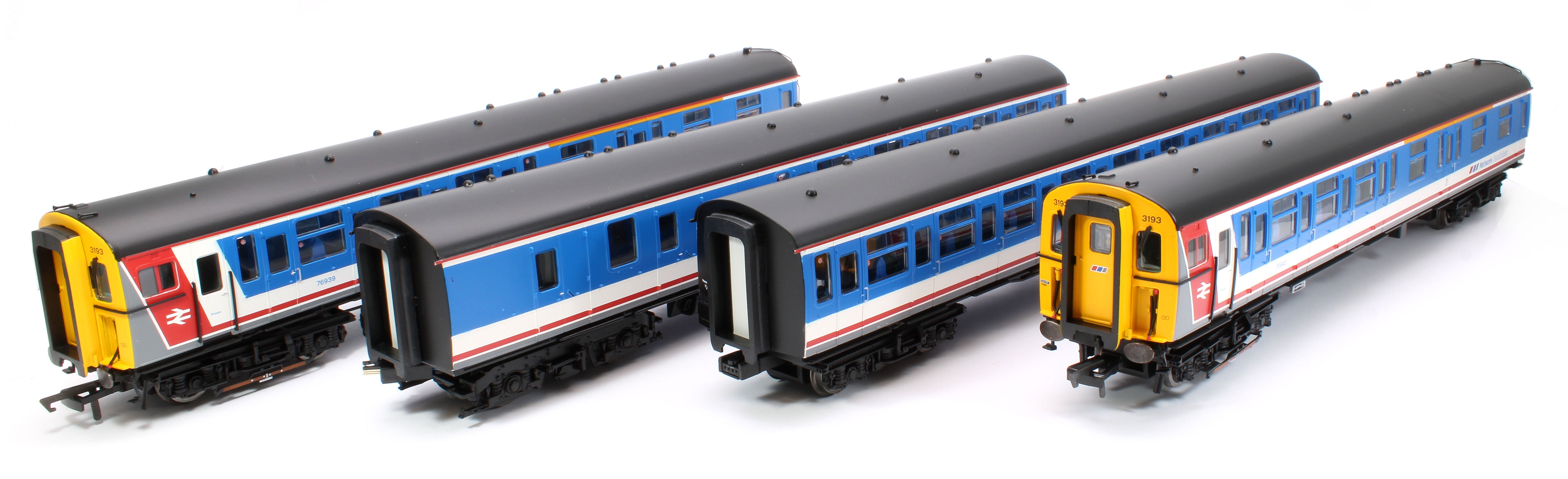 Hornby R30448 Network South East Class 423 4 VEP No.3193 – Rails