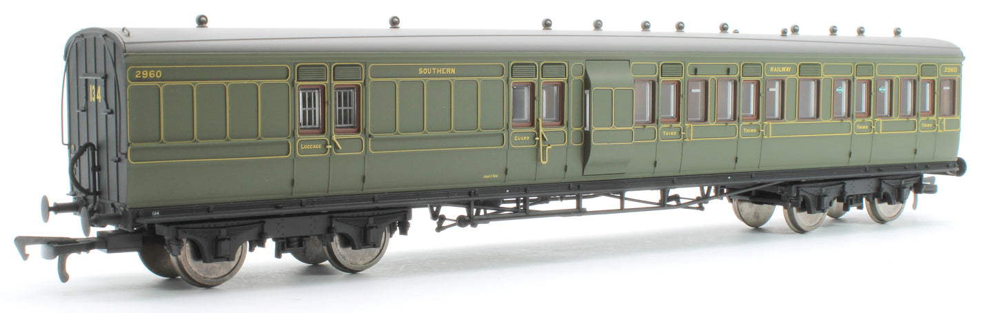 EFE Rail E86012 LSWR Cross Country 4-Coach Pack SR Maunsell – Rails