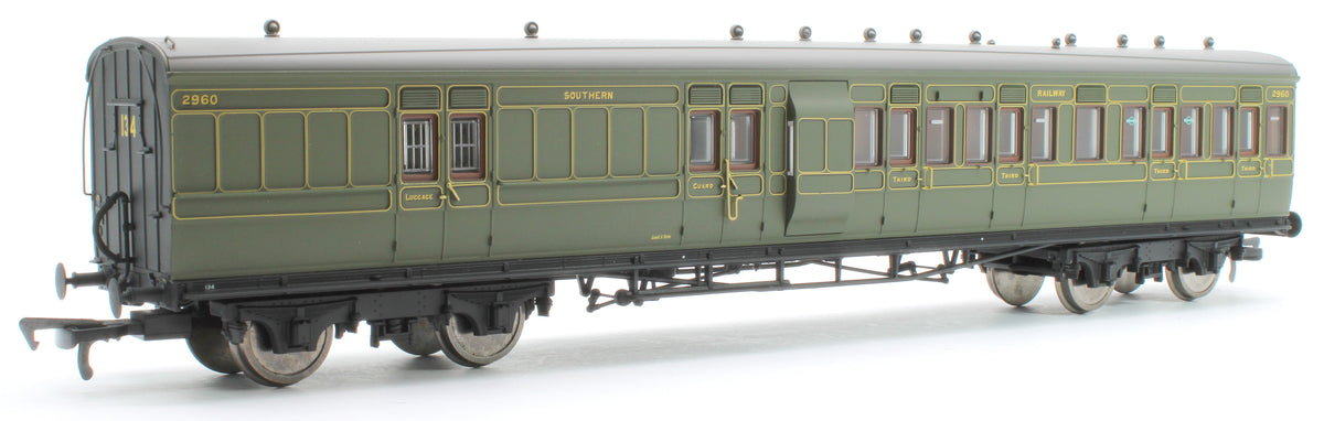 EFE Rail E86012 LSWR Cross Country 4-Coach Pack SR Maunsell Green ...