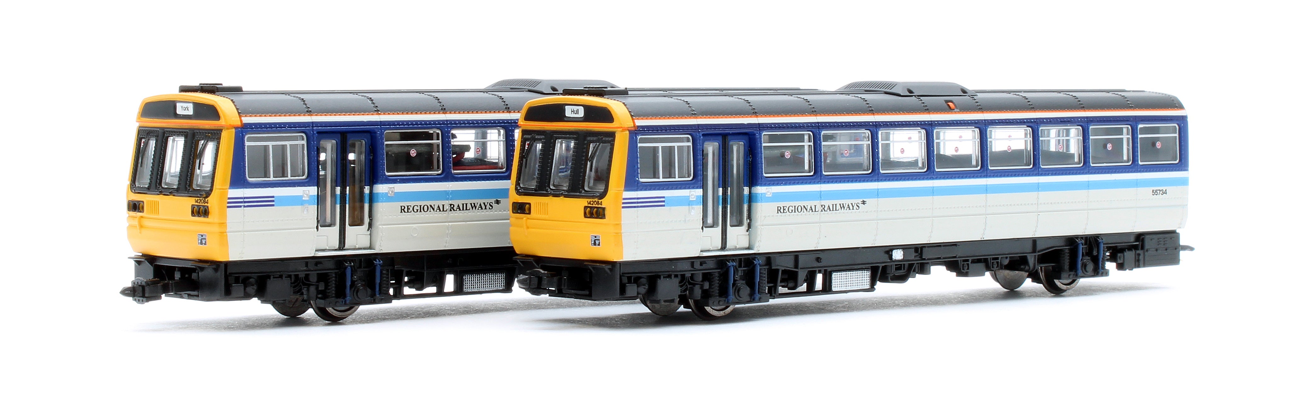 Dapol 2D-142-010D Class 142 Regional Railways Original 142084 – Rails