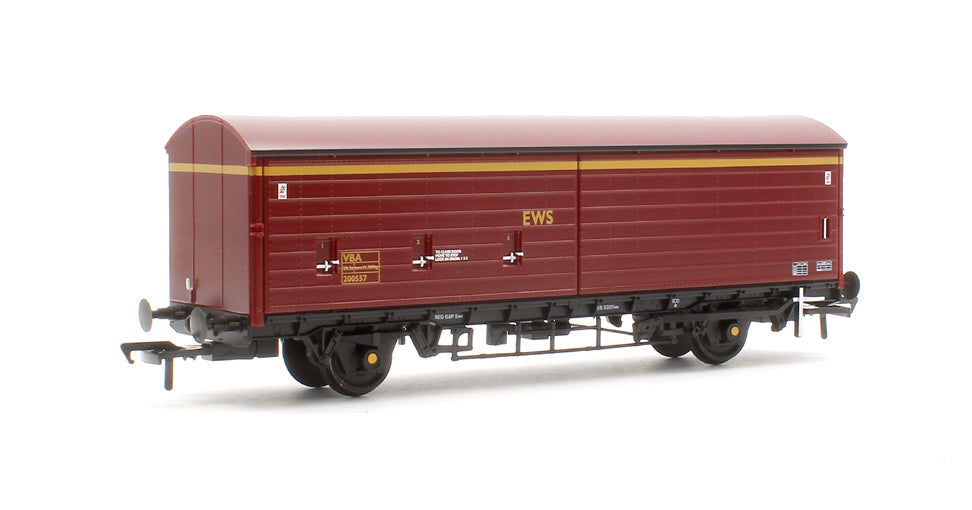 Bachmann 38-125B BR VBA Van EWS No.200557 – Rails