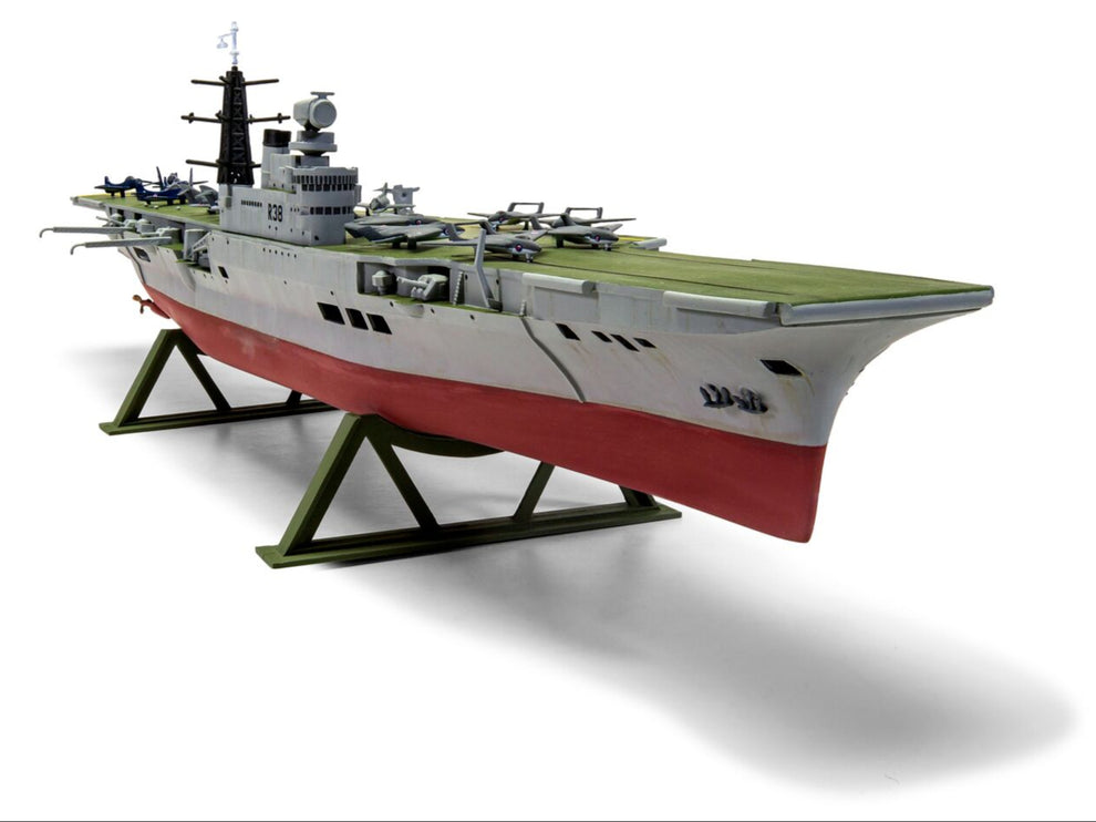 Airfix A04201V HMS Victorious Model Kit – Rails
