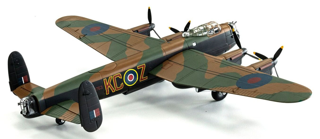 Corgi AA32629 Avro Lancaster BIII, ED763 ‘KC-Z’ “Honor”, RAF – Rails