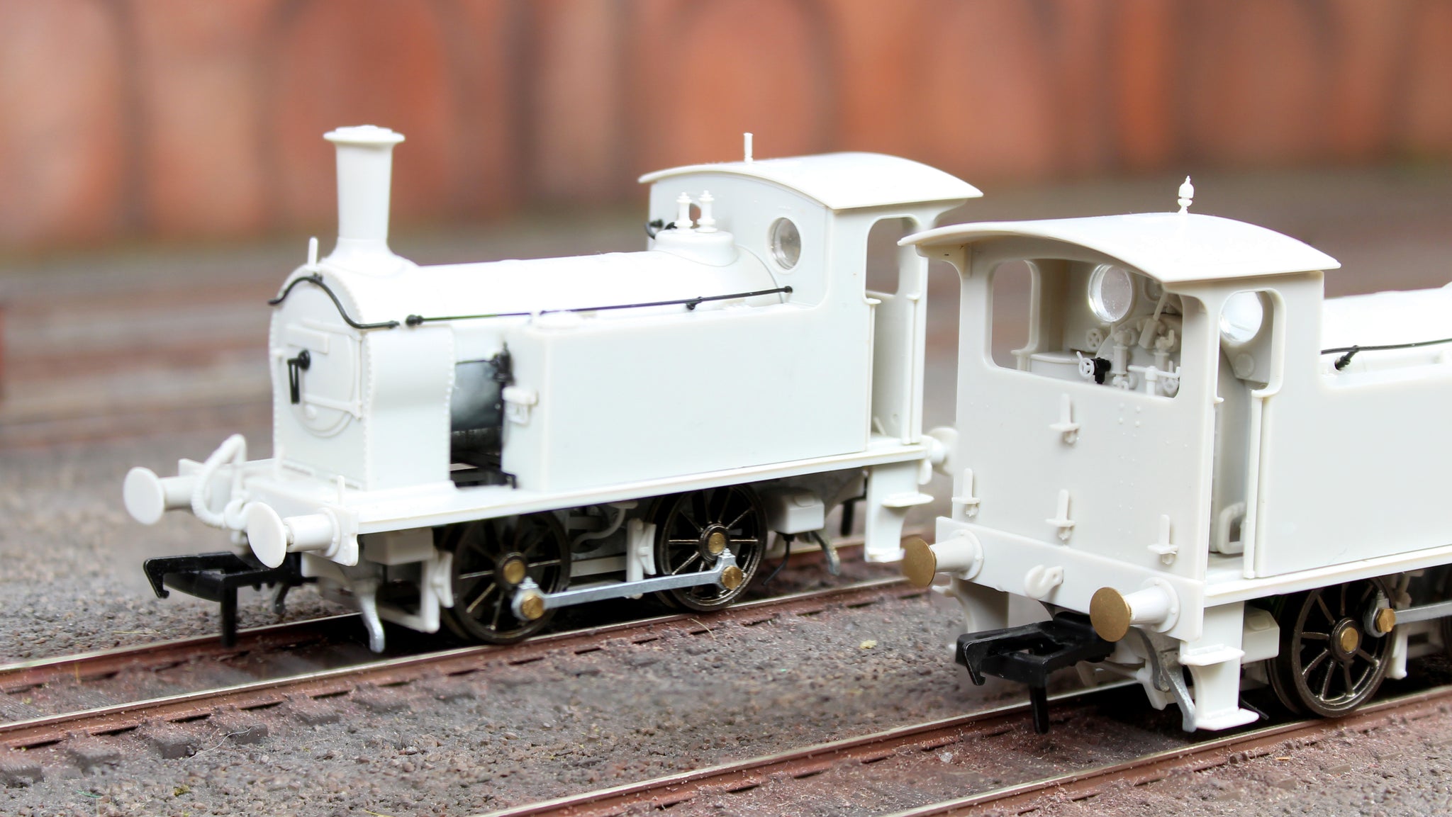 Rapido Trains UK 932002 NER H Class - No.1310 NER Simplified Saxony ...