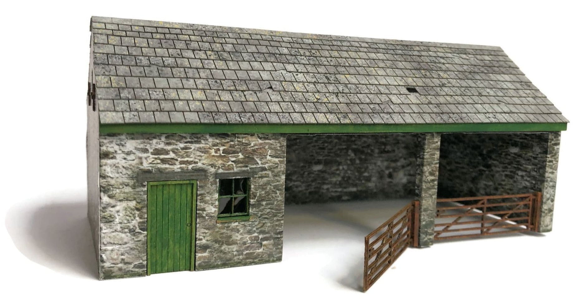 Scale Model Scenery KX064 OO/HO Farm Machinery/Tractor Store – Rails