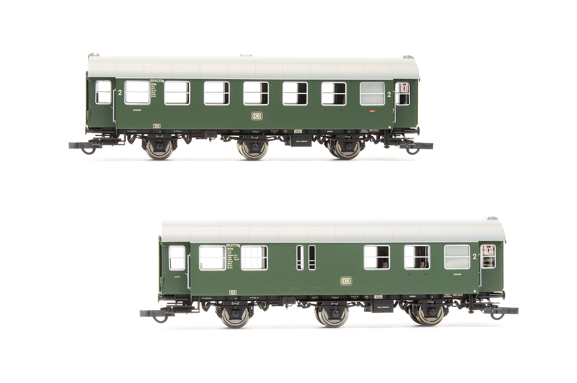 Roco 6200039 Pre-Owned Set Of 2 DB Six Wheeled Passenger Cars – Rails
