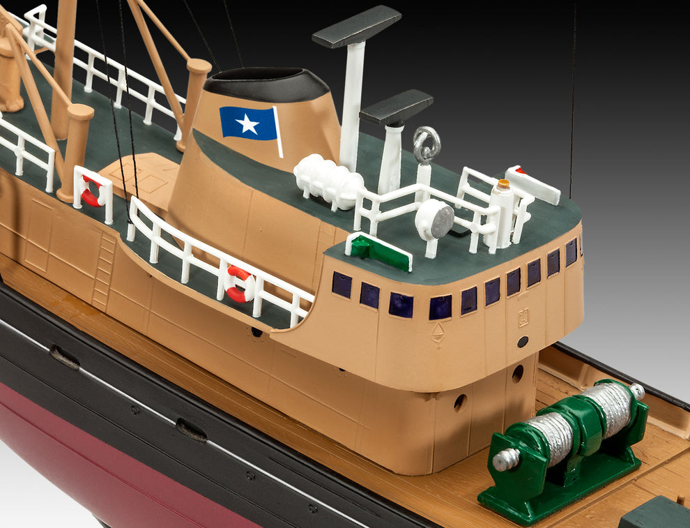 Revell 05204 North Sea Trawler (1:142 Scale) Model Kit – Rails