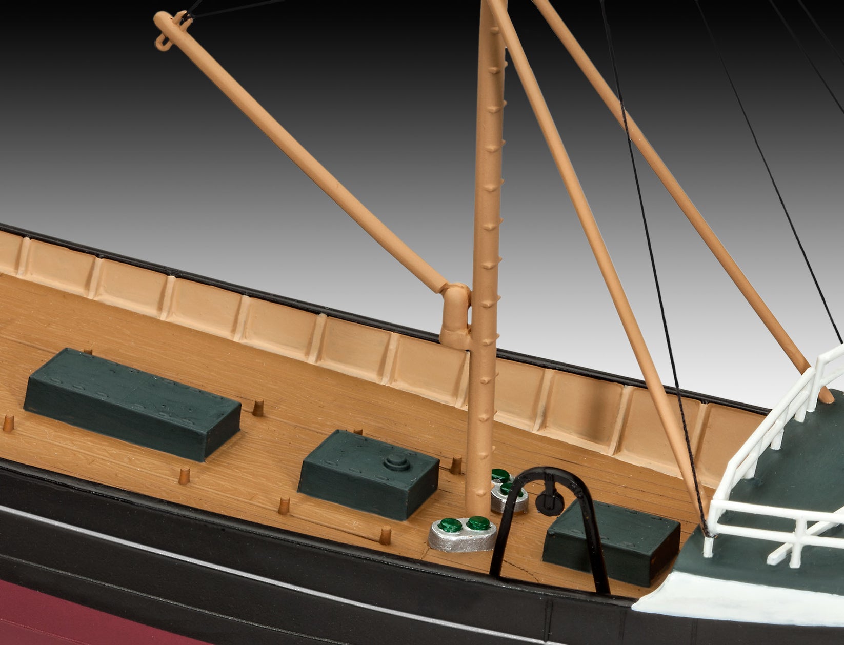 Revell 05204 North Sea Trawler (1:142 Scale) Model Kit – Rails