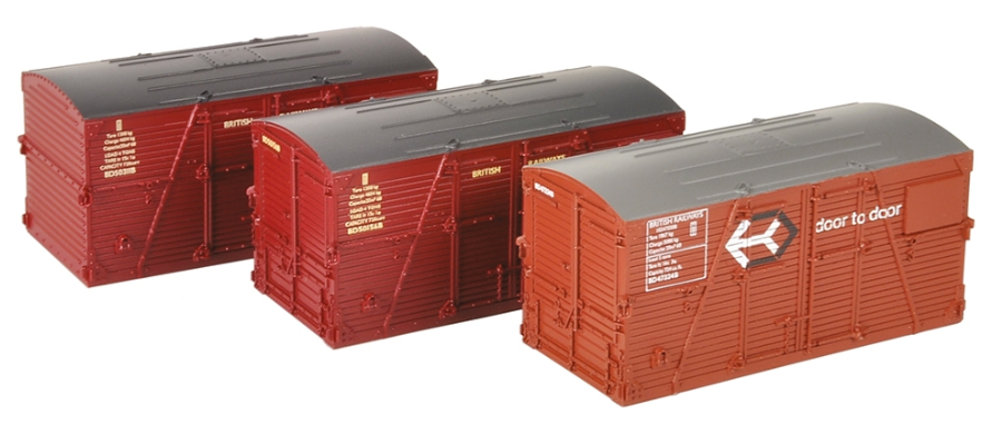 Bachmann 36-004A BD Large Containers Bauxite/Crimson(X3) – Rails