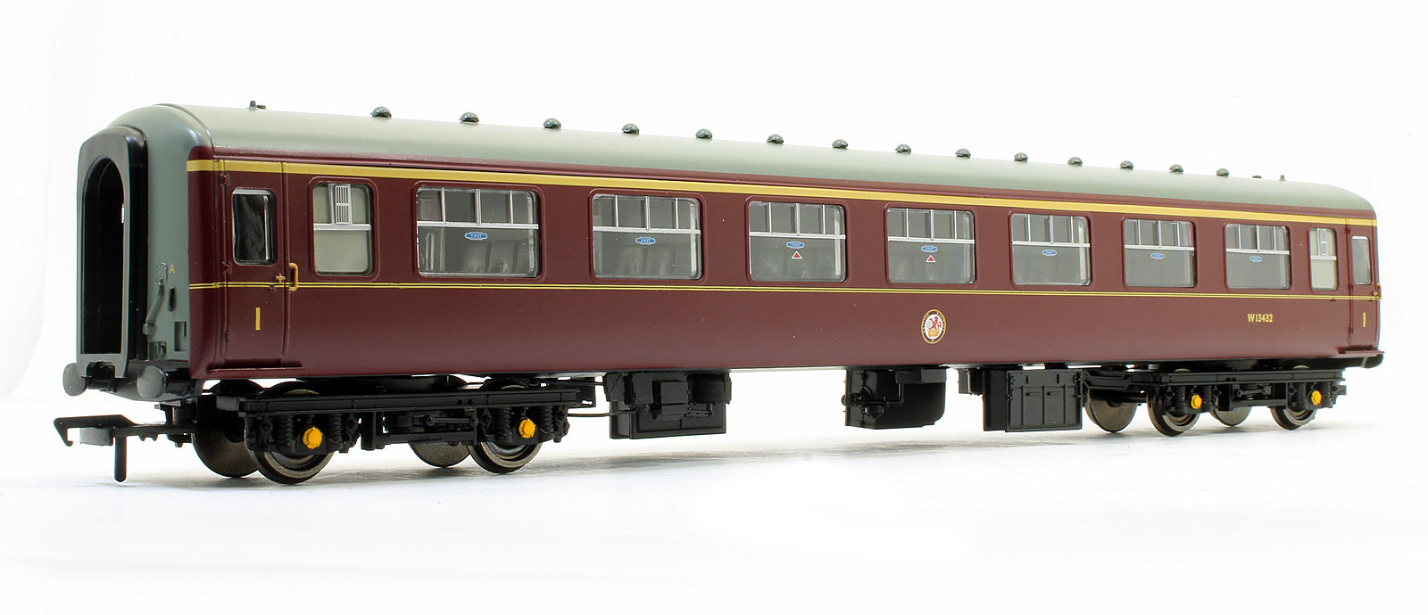 Bachmann 39-332A BR MK2 FK Coach First Corridor Maroon – Rails