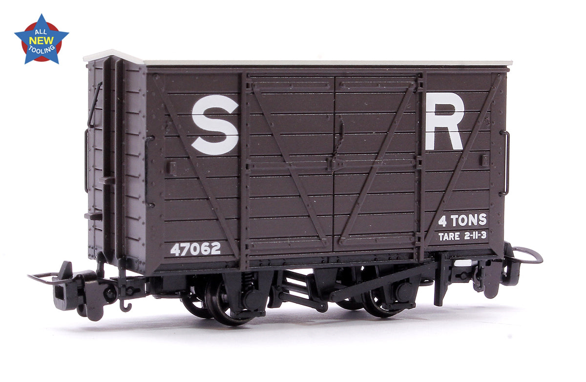 Bachmann 393-126 RNAD Box Van SR Brown No. 47062 – Rails