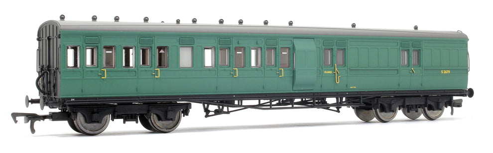 EFE Rail E86015 LSWR Cross Country 3-Coach Pack BR (SR) Green – Rails