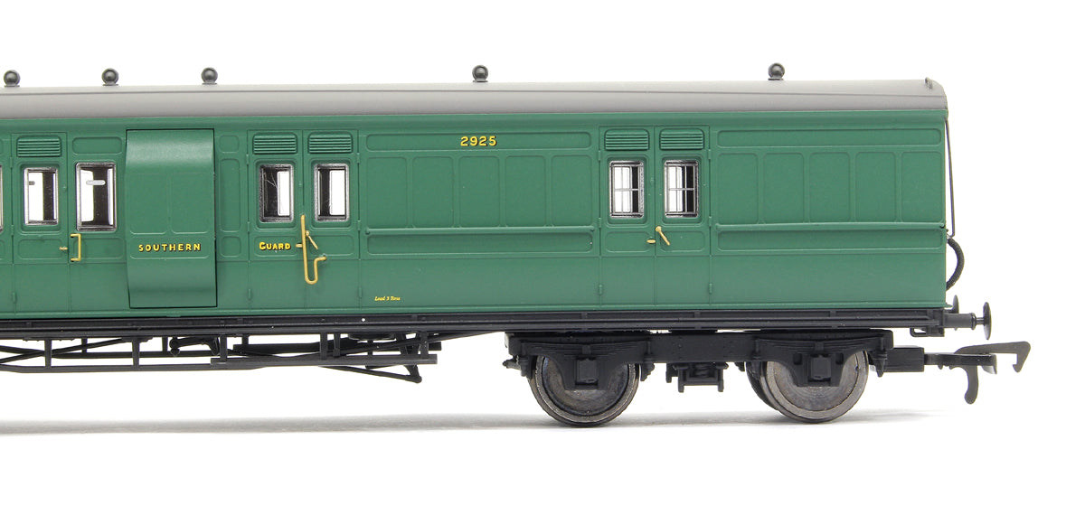 EFE Rail E86013 LSWR Cross Country 3-Coach Pack SR Malachite – Rails