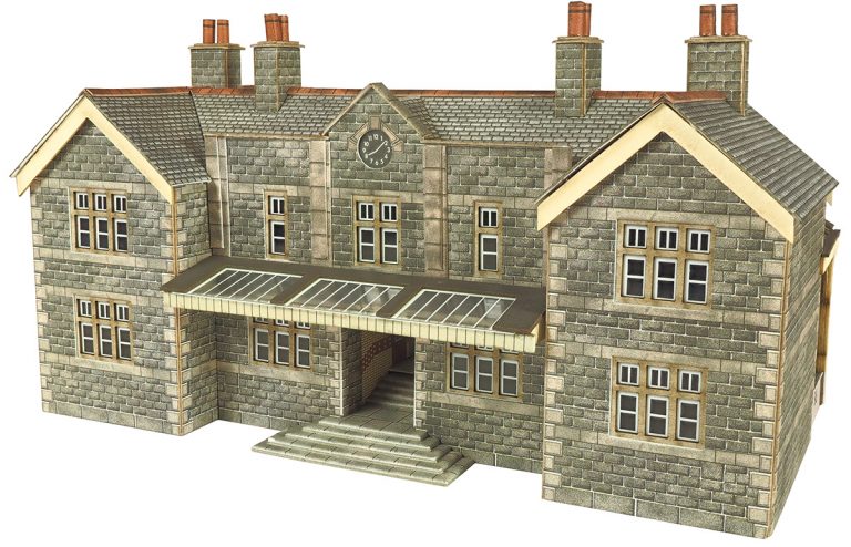 Metcalfe Models PN920 Mainline Booking Hall Kit – Rails