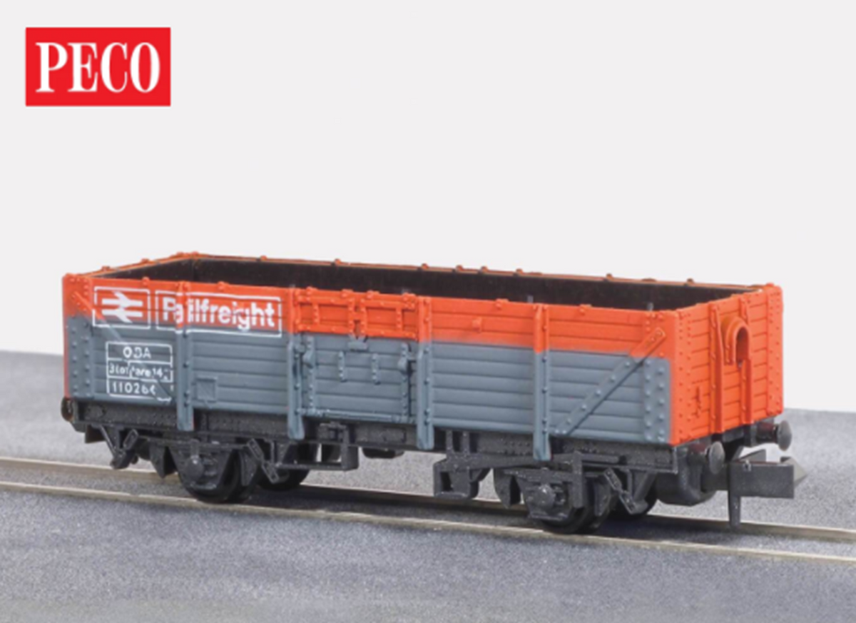 Peco NR-11R Railfreight Open Wagon, BR red/grey, 15ft Wheelbase No ...