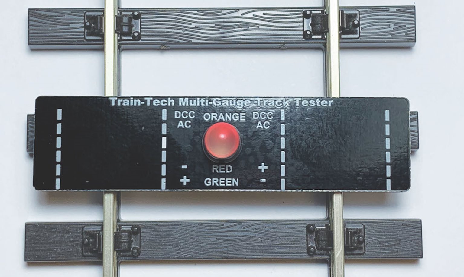 Train Tech TTTT10 Multi Gauge Track Voltage Tester For OO/O/G – Rails
